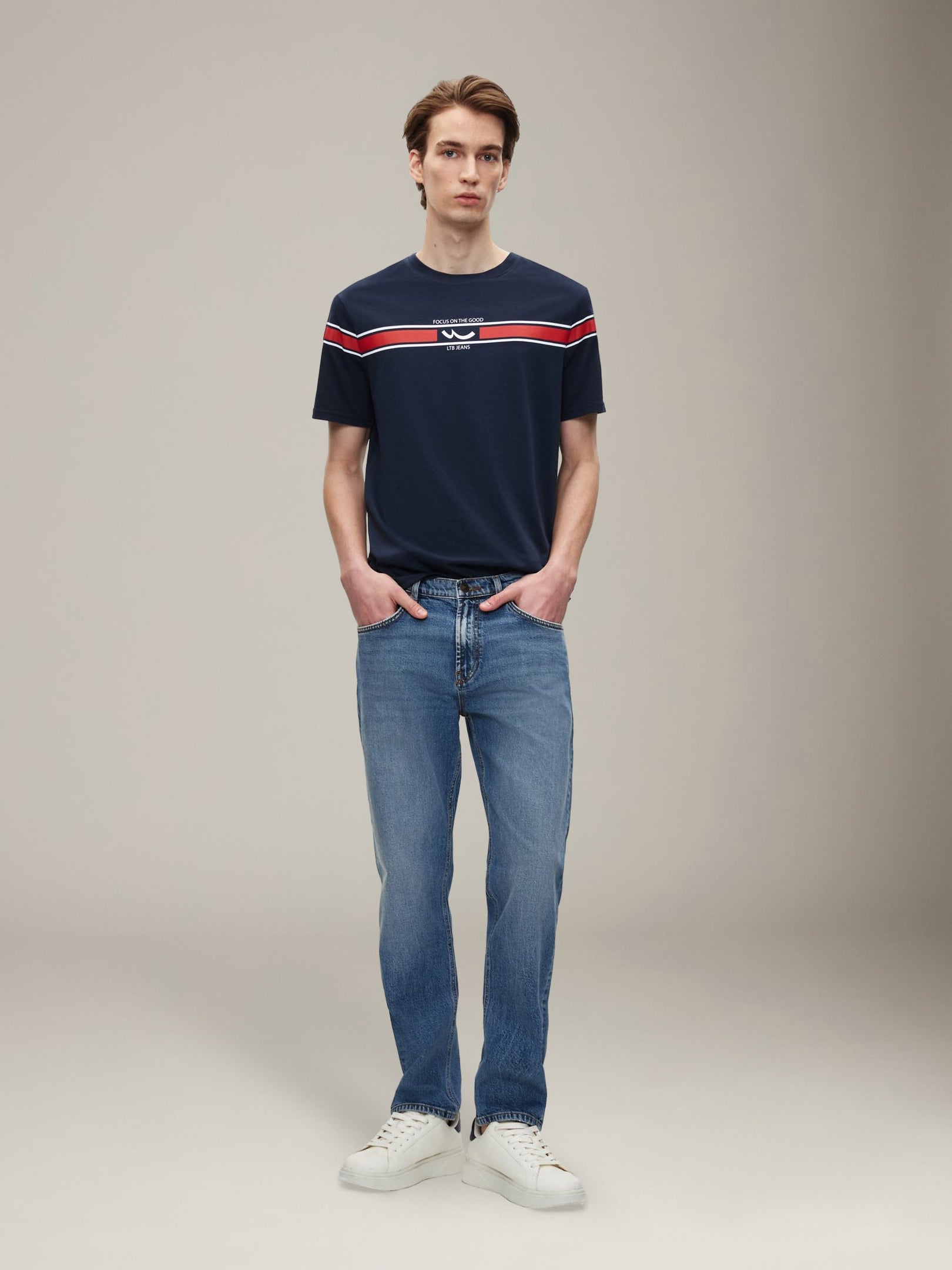 Lioren Straight Leg Jeans – PLENTY