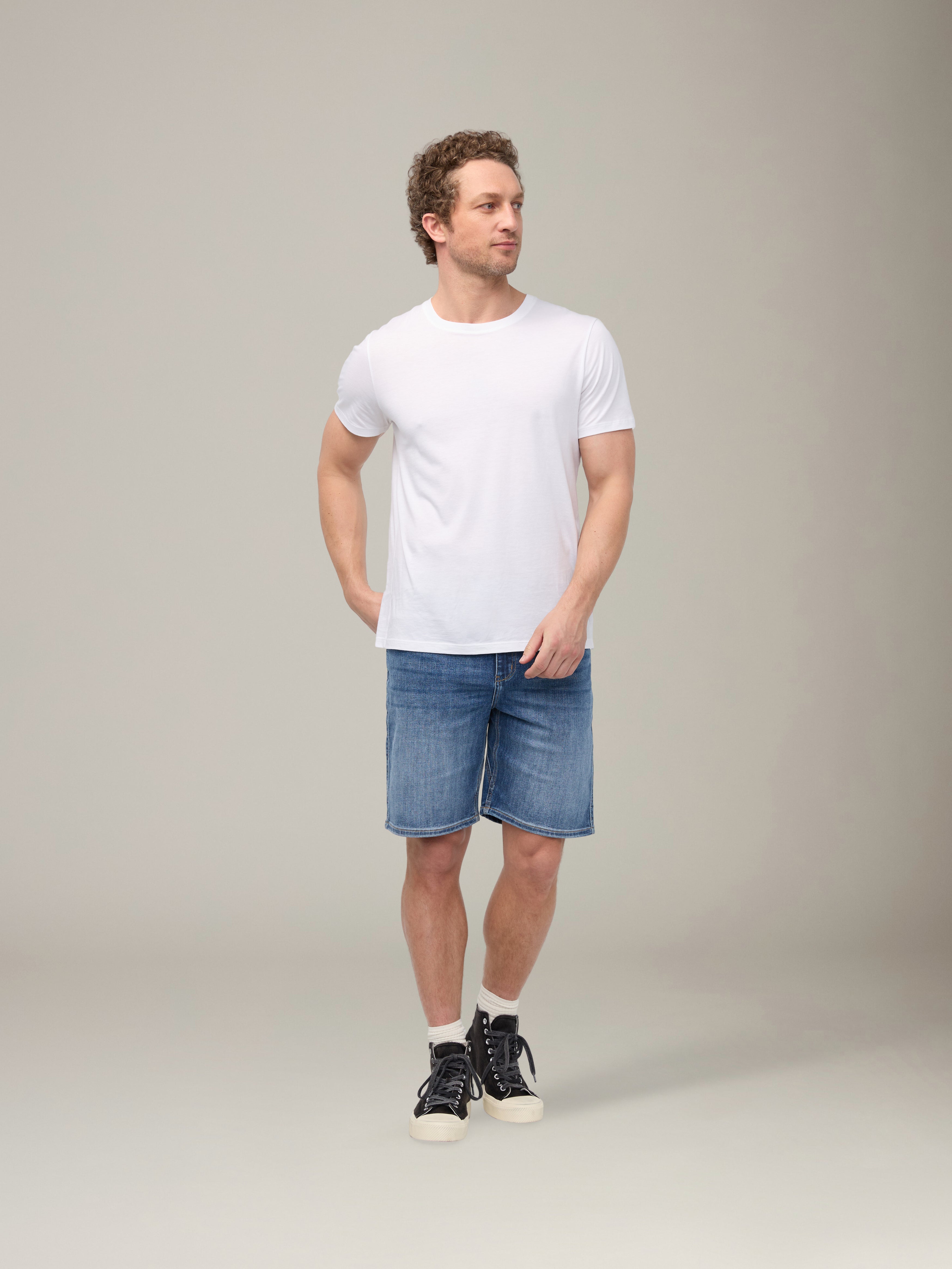 DUER Men's Jeans & Pants | Performance Denim | Shop Canada – PLENTY